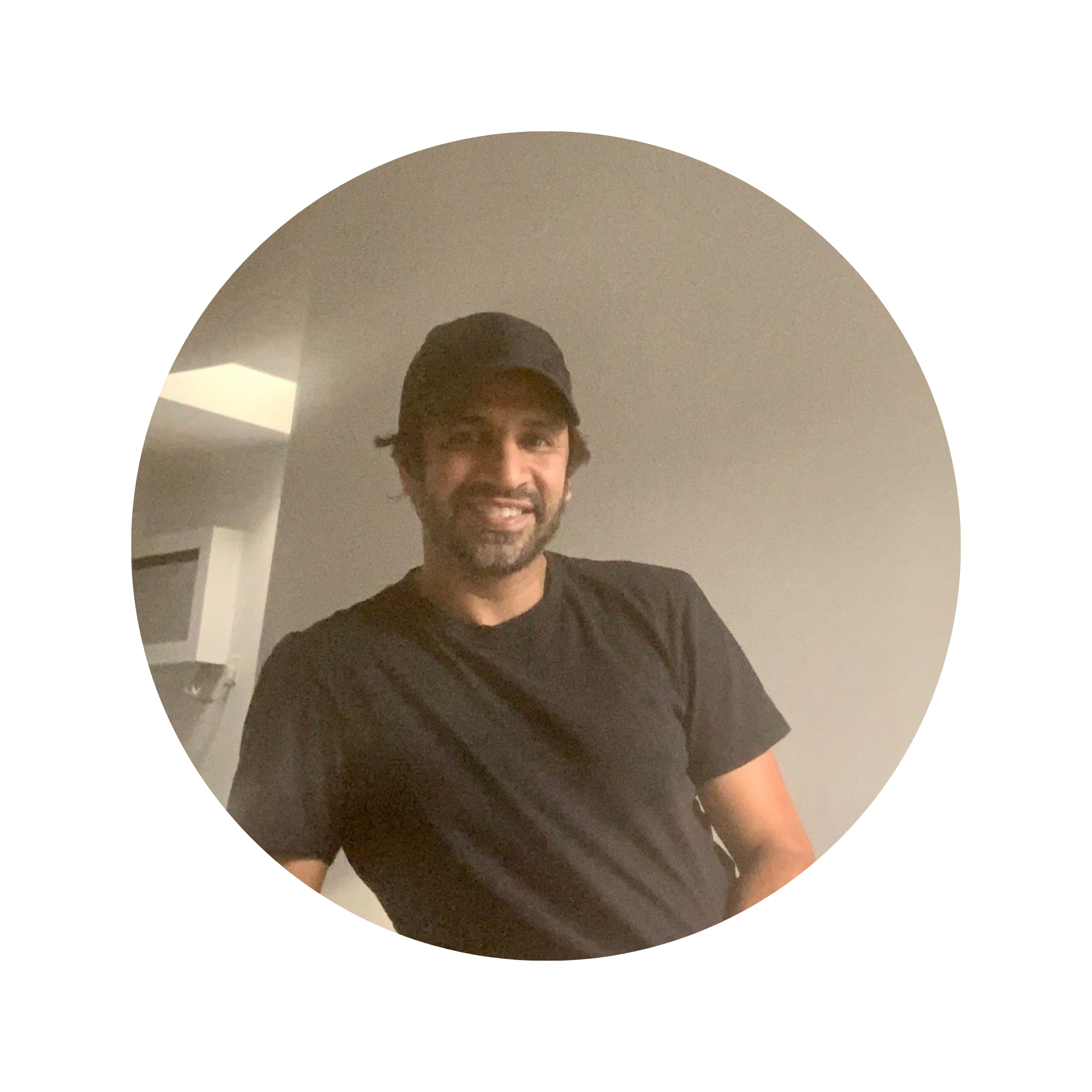 Top 42 Digital Marketing Experts & Influencers to Follow in 2025